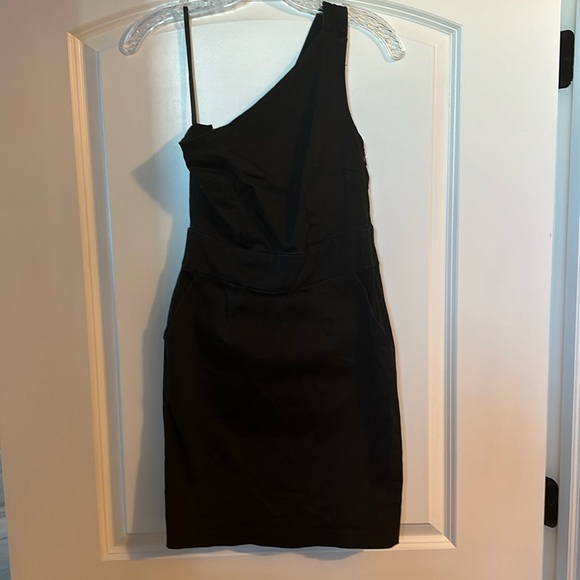 Tinley Road | Dresses | Form Fitting One Shoulder Black Dress With ...